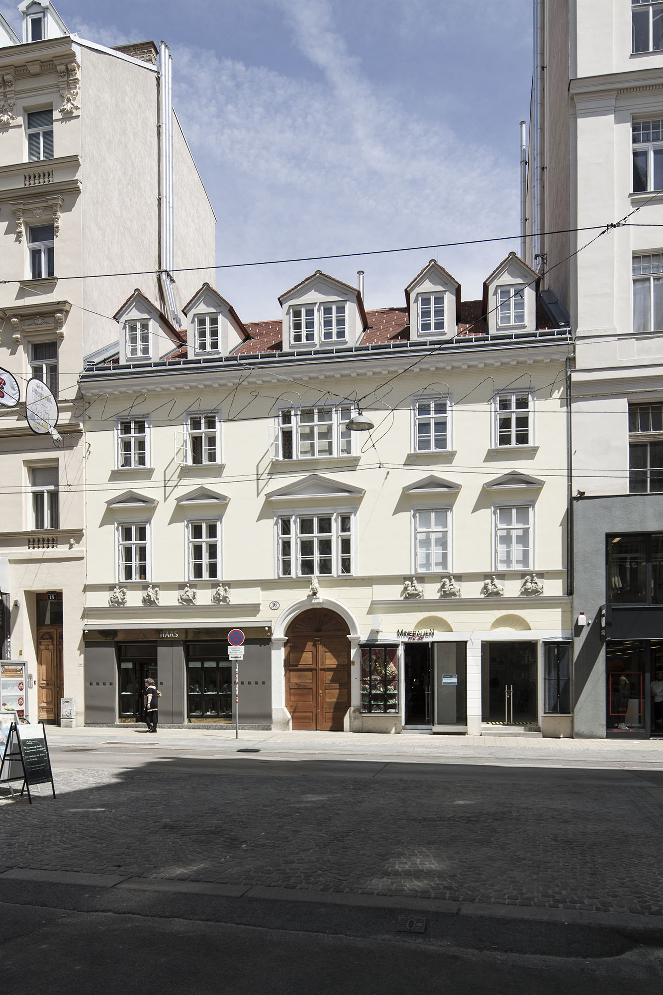 Neubaugasse 16 – The Vienna Model